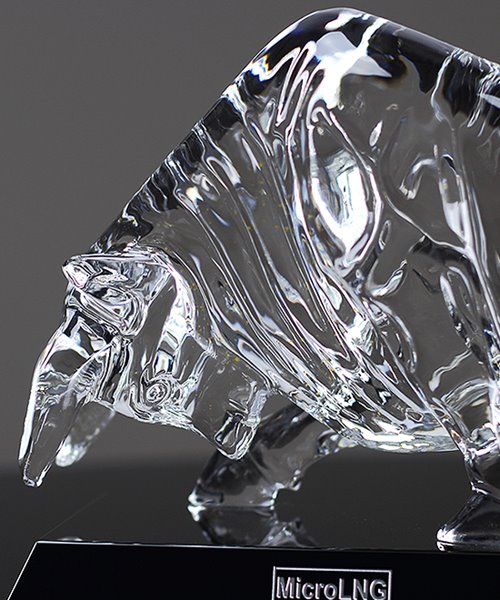 Crystal Bull Award CRY301 | Edco Awards