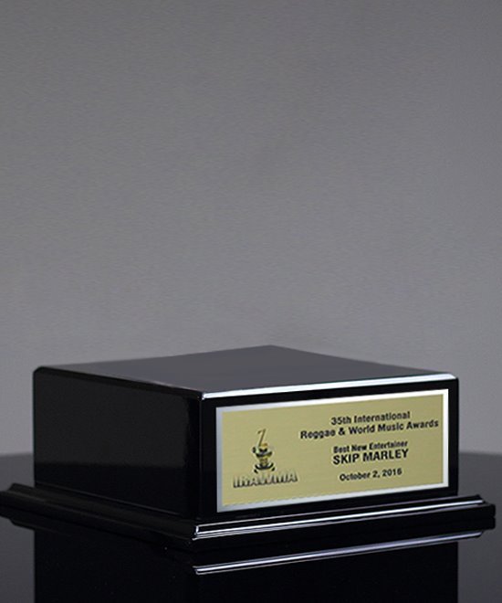 Black Piano Mounting Trophy Base | Edco Awards