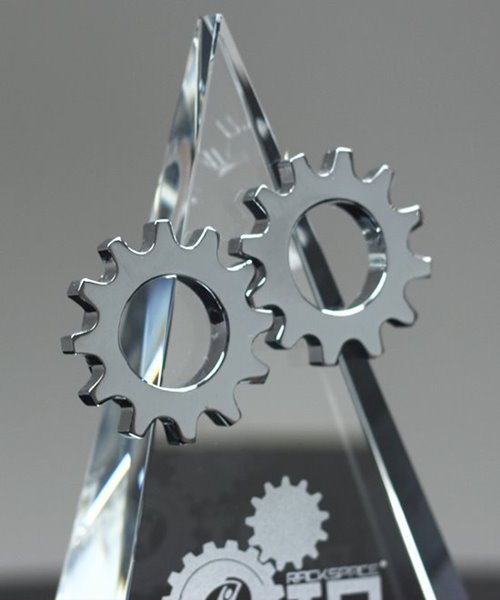 Crystal Triangle Gears Award | YJ138L | Edco Awards
