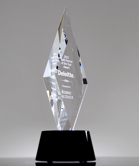 Distinctive Diamond Crystal Award | Edco Awards