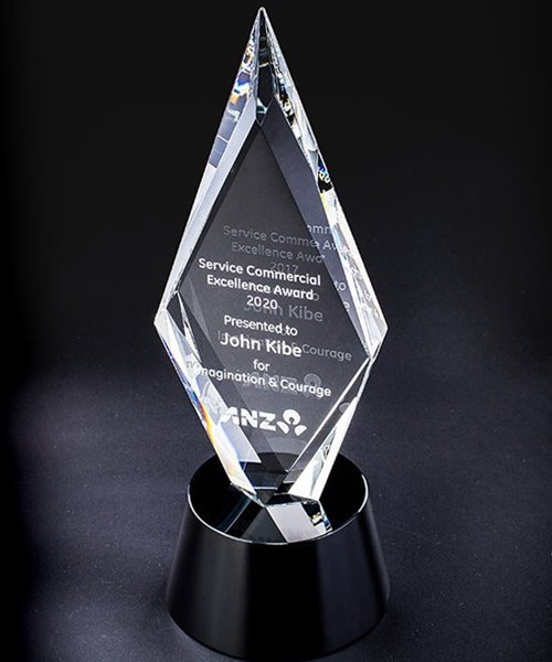 Distinctive Diamond Crystal Award | Edco Awards