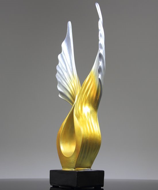 Golden Wings Trophy | Edco Awards