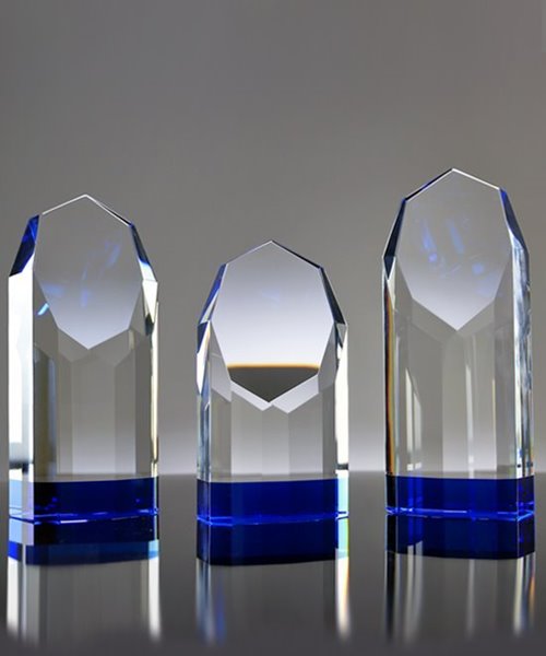 Beveled Sapphire Crystal Octagon Award | Edco Awards
