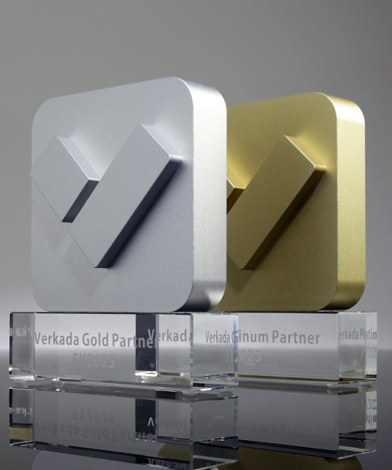 Momenta Custom Block Award - Silver Metal | Edco Awards