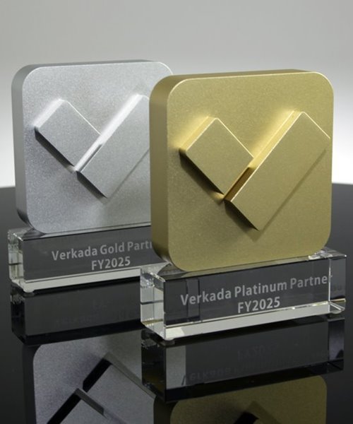 Momenta Custom Block Award - Silver Metal | Edco Awards