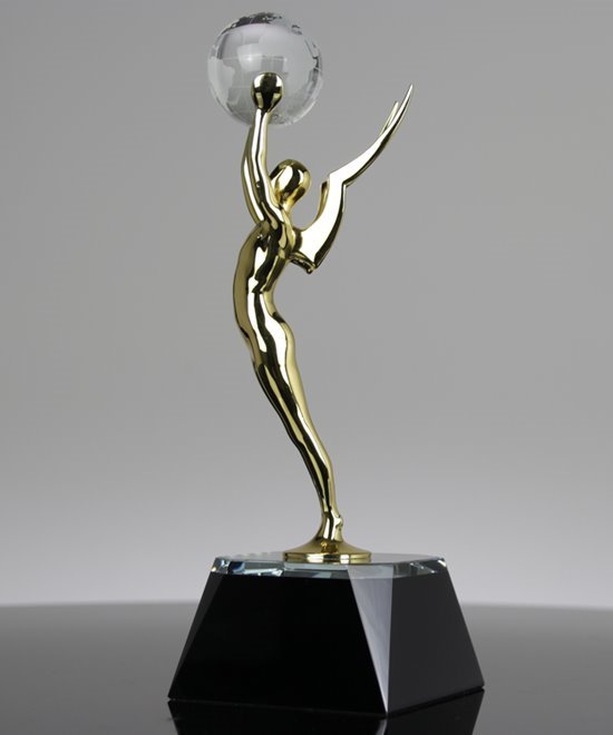 Golden Pinnacle Globe Award | Edco Awards